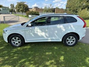 Balts Volvo XC60 2013 Šauļi, ar dzinēja tilpumu 1.98 L un nobraukumu 324 tūkst. km par 8250 €, foto 3 vietnē AUTOMOTO.COM.LV