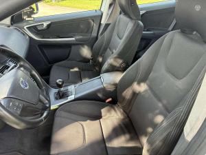 Balts Volvo XC60 2013 Šauļi, ar dzinēja tilpumu 1.98 L un nobraukumu 324 tūkst. km par 8250 €, foto 11 vietnē AUTOMOTO.COM.LV