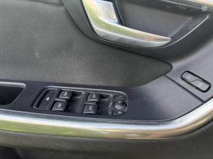 Balts Volvo XC60 2013 Šauļi, ar dzinēja tilpumu 1.98 L un nobraukumu 324 tūkst. km par 8250 €, foto 19 vietnē AUTOMOTO.COM.LV