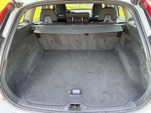 Balts Volvo XC60 2013 Šauļi, ar dzinēja tilpumu 1.98 L un nobraukumu 324 tūkst. km par 8250 €, foto 21 vietnē AUTOMOTO.COM.LV