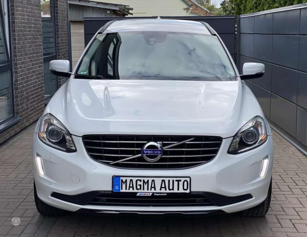 White Volvo XC60 2013 in Marijampole, with an engine capacity of 2.40 L and mileage of 339 thousand km for 11450 €, photo 4 on AUTOMOTO.COM.LV