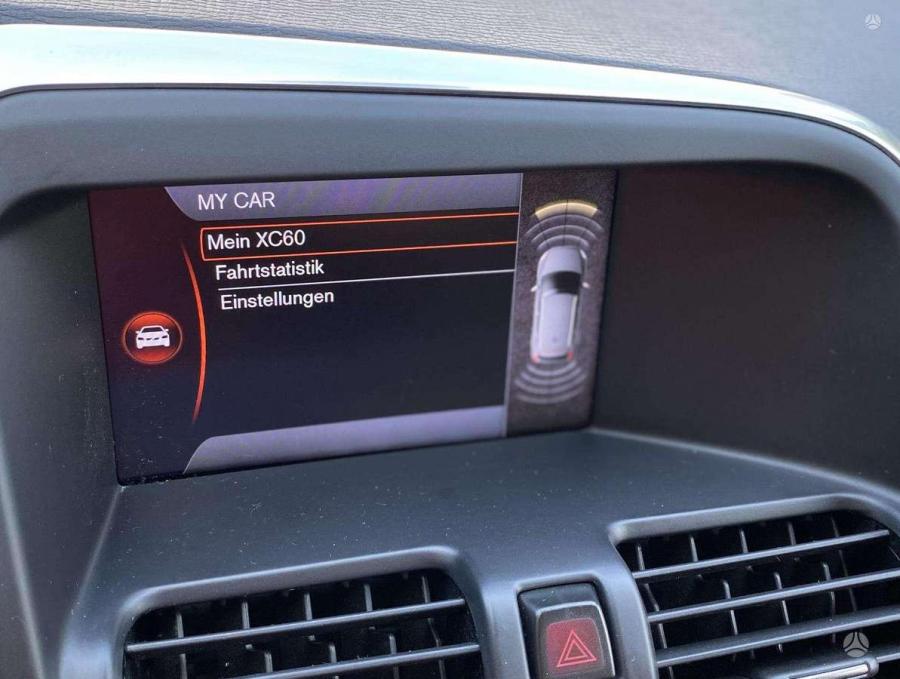 White Volvo XC60 2013 in Marijampole, with an engine capacity of 2.40 L and mileage of 339 thousand km for 11450 €, photo 33 on AUTOMOTO.COM.LV