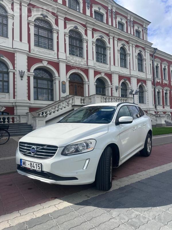 Balts Volvo XC60 2013 Jelgava, ar dzinēja tilpumu 2.00 L un nobraukumu 258 tūkst. km par 10500 €, foto 1 vietnē AUTOMOTO.COM.LV