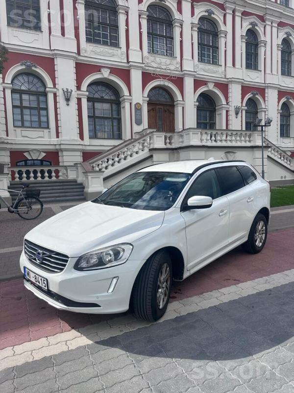 Balts Volvo XC60 2013 Jelgava, ar dzinēja tilpumu 2.00 L un nobraukumu 258 tūkst. km par 10500 €, foto 3 vietnē AUTOMOTO.COM.LV
