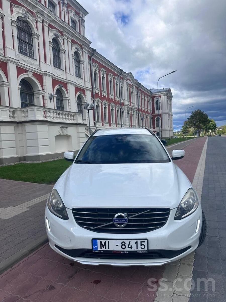 Balts Volvo XC60 2013 Jelgava, ar dzinēja tilpumu 2.00 L un nobraukumu 258 tūkst. km par 10500 €, foto 8 vietnē AUTOMOTO.COM.LV