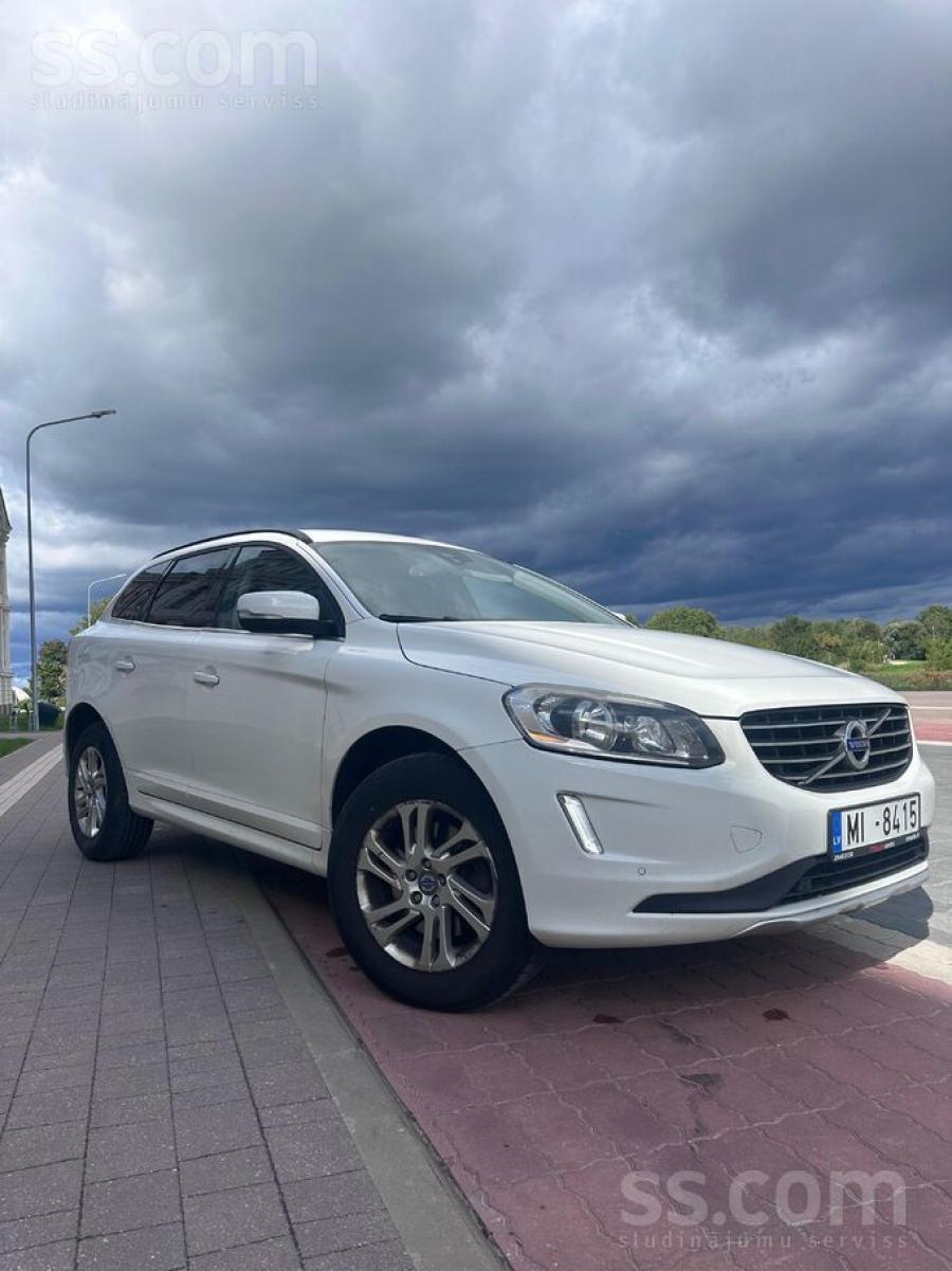 Balts Volvo XC60 2013 Jelgava, ar dzinēja tilpumu 2.00 L un nobraukumu 258 tūkst. km par 10500 €, foto 9 vietnē AUTOMOTO.COM.LV