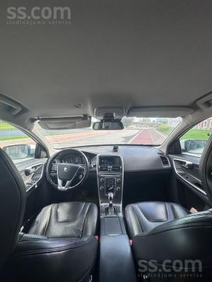 Balts Volvo XC60 2013 Jelgava, ar dzinēja tilpumu 2.00 L un nobraukumu 258 tūkst. km par 10500 €, foto 12 vietnē AUTOMOTO.COM.LV