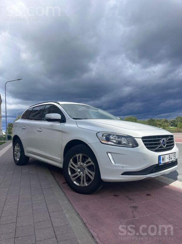 Balts Volvo XC60 2013 Jelgava, ar dzinēja tilpumu 2.00 L un nobraukumu 258 tūkst. km par 10500 €, foto 9 vietnē AUTOMOTO.COM.LV