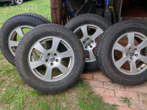 Balts Volvo XC60 2013 Jelgava, ar dzinēja tilpumu 2.00 L un nobraukumu 258 tūkst. km par 9500 €, foto 11 vietnē AUTOMOTO.COM.LV