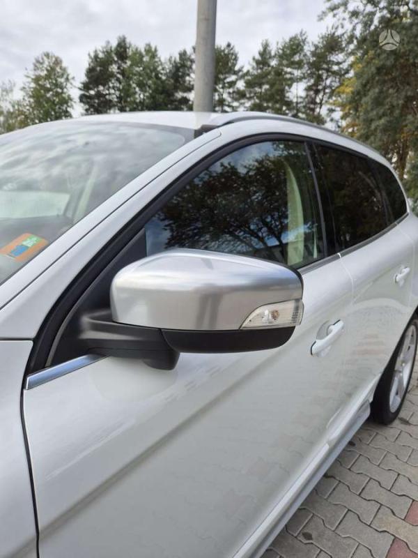 Balts Volvo XC60 2013 Šauļi, ar dzinēja tilpumu 2.40 L un nobraukumu 216 tūkst. km par 10800 €, foto 10 vietnē AUTOMOTO.COM.LV