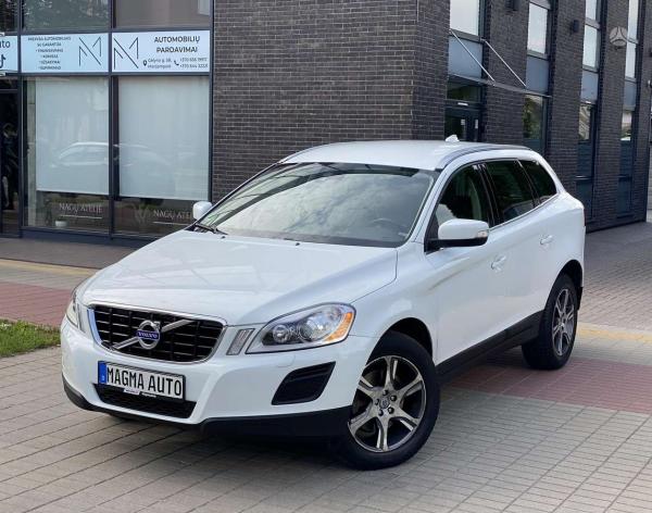 Balts Volvo XC60 2013 Marijampole, ar dzinēja tilpumu 2.40 L un nobraukumu 280 tūkst. km par 9750 €, foto 1 vietnē AUTOMOTO.COM.LV