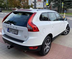 Balts Volvo XC60 2013 Marijampole, ar dzinēja tilpumu 2.40 L un nobraukumu 280 tūkst. km par 9750 €, foto 5 vietnē AUTOMOTO.COM.LV