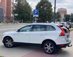 Balts Volvo XC60 2013 Marijampole, ar dzinēja tilpumu 2.40 L un nobraukumu 280 tūkst. km par 9750 €, foto 6 vietnē AUTOMOTO.COM.LV