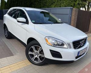 Balts Volvo XC60 2013 Marijampole, ar dzinēja tilpumu 2.40 L un nobraukumu 280 tūkst. km par 9750 €, foto 8 vietnē AUTOMOTO.COM.LV