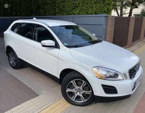 Balts Volvo XC60 2013 Marijampole, ar dzinēja tilpumu 2.40 L un nobraukumu 280 tūkst. km par 9750 €, foto 9 vietnē AUTOMOTO.COM.LV
