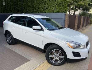 Balts Volvo XC60 2013 Marijampole, ar dzinēja tilpumu 2.40 L un nobraukumu 280 tūkst. km par 9750 €, foto 16 vietnē AUTOMOTO.COM.LV