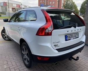 Balts Volvo XC60 2013 Marijampole, ar dzinēja tilpumu 2.40 L un nobraukumu 280 tūkst. km par 9750 €, foto 22 vietnē AUTOMOTO.COM.LV