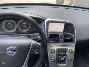 Balts Volvo XC60 2013 Marijampole, ar dzinēja tilpumu 2.40 L un nobraukumu 280 tūkst. km par 9750 €, foto 32 vietnē AUTOMOTO.COM.LV
