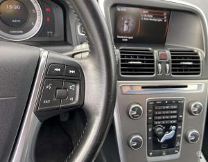 Balts Volvo XC60 2013 Marijampole, ar dzinēja tilpumu 2.40 L un nobraukumu 280 tūkst. km par 9750 €, foto 33 vietnē AUTOMOTO.COM.LV