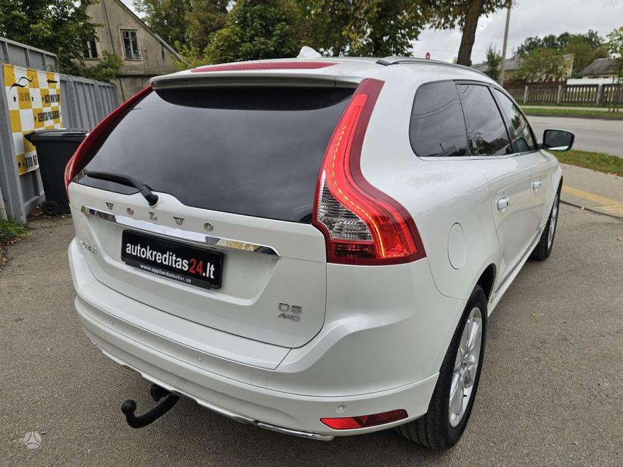 Balts Volvo XC60 2013 Šauļi, ar dzinēja tilpumu 2.40 L un nobraukumu 207 tūkst. km par 13950 €, foto 9 vietnē AUTOMOTO.COM.LV