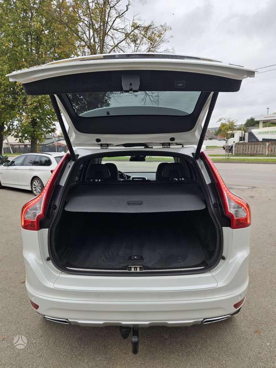 Balts Volvo XC60 2013 Šauļi, ar dzinēja tilpumu 2.40 L un nobraukumu 207 tūkst. km par 13950 €, foto 12 vietnē AUTOMOTO.COM.LV