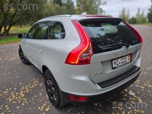 Balts Volvo XC60 2013 Jūrmala, ar dzinēja tilpumu 2.40 L un nobraukumu 304 tūkst. km par 11500 €, foto 4 vietnē AUTOMOTO.COM.LV