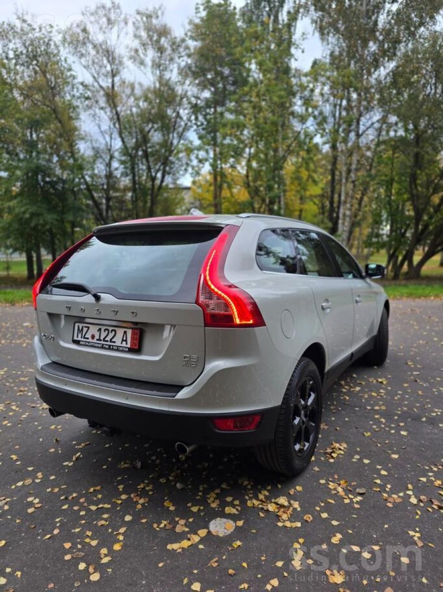 Balts Volvo XC60 2013 Jūrmala, ar dzinēja tilpumu 2.40 L un nobraukumu 304 tūkst. km par 11500 €, foto 5 vietnē AUTOMOTO.COM.LV