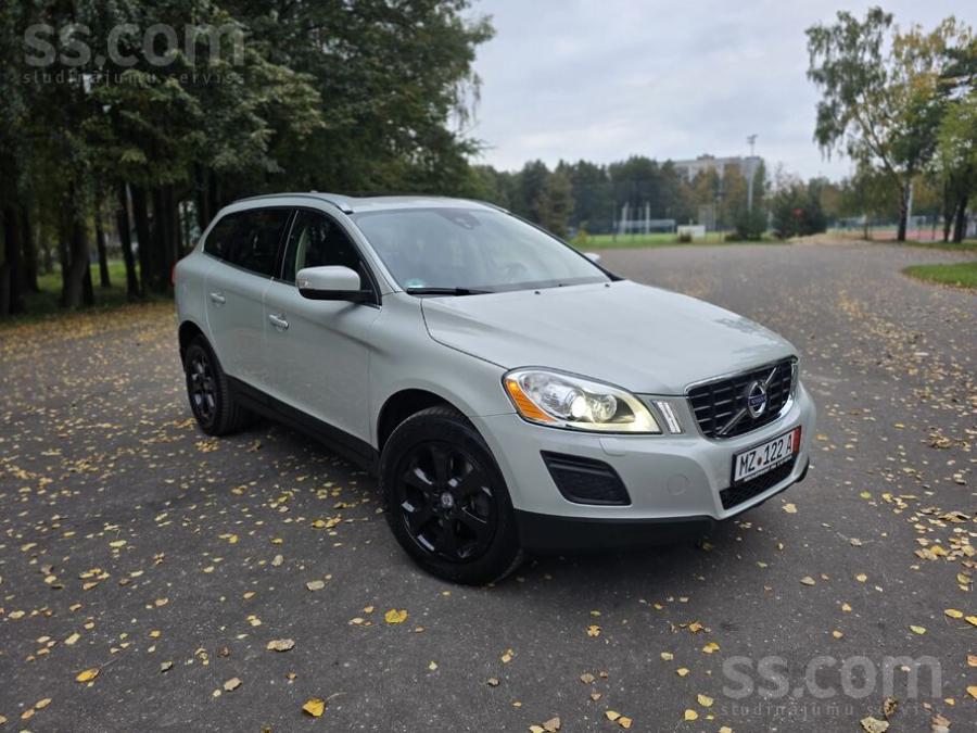 Balts Volvo XC60 2013 Jūrmala, ar dzinēja tilpumu 2.40 L un nobraukumu 304 tūkst. km par 11500 €, foto 7 vietnē AUTOMOTO.COM.LV