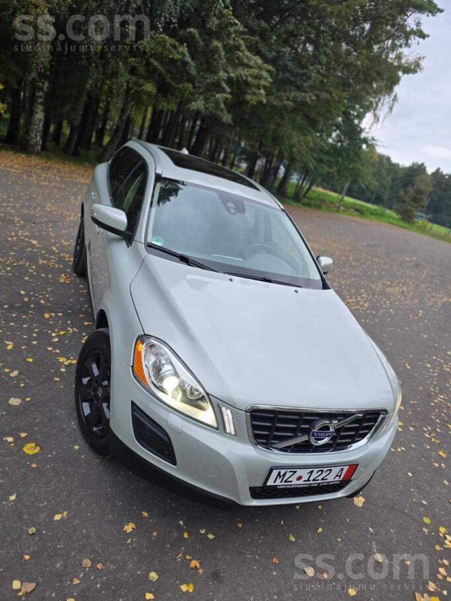 Balts Volvo XC60 2013 Jūrmala, ar dzinēja tilpumu 2.40 L un nobraukumu 304 tūkst. km par 11500 €, foto 16 vietnē AUTOMOTO.COM.LV