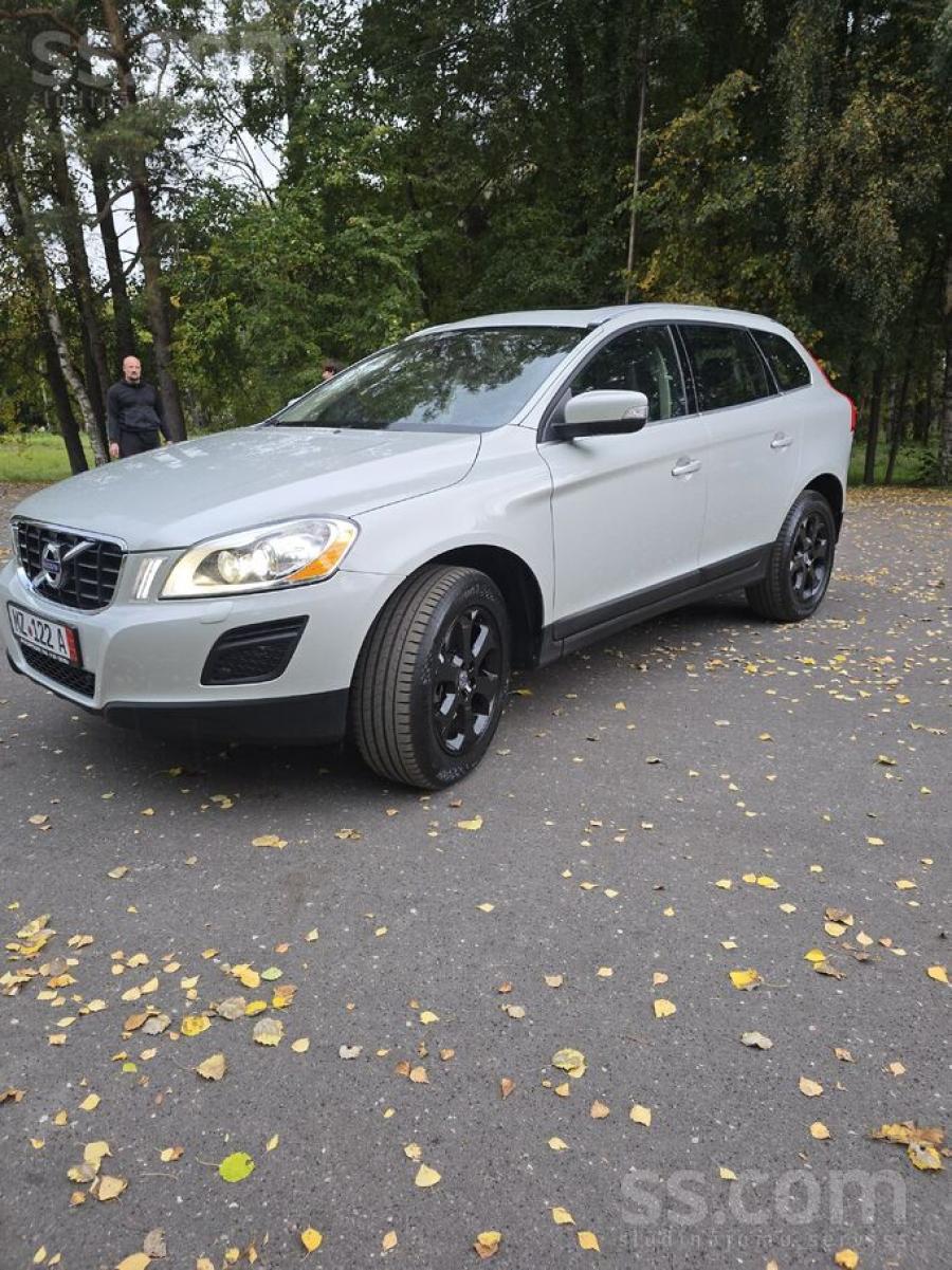 Balts Volvo XC60 2013 Jūrmala, ar dzinēja tilpumu 2.40 L un nobraukumu 304 tūkst. km par 11500 €, foto 20 vietnē AUTOMOTO.COM.LV