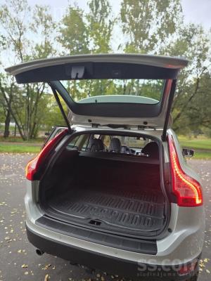 Balts Volvo XC60 2013 Jūrmala, ar dzinēja tilpumu 2.40 L un nobraukumu 304 tūkst. km par 11500 €, foto 34 vietnē AUTOMOTO.COM.LV