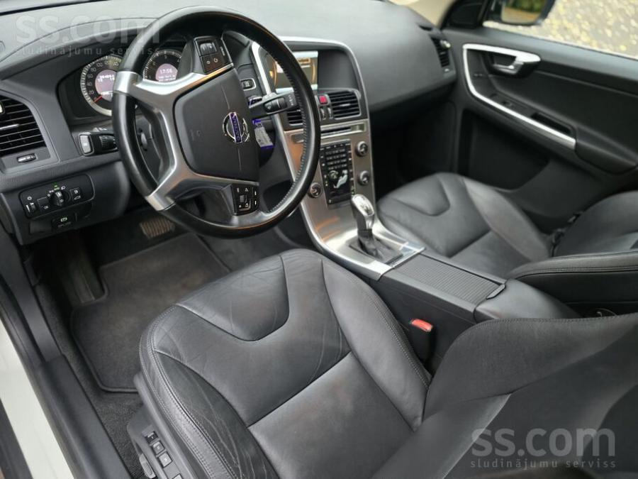 Balts Volvo XC60 2013 Jūrmala, ar dzinēja tilpumu 2.40 L un nobraukumu 304 tūkst. km par 11500 €, foto 35 vietnē AUTOMOTO.COM.LV