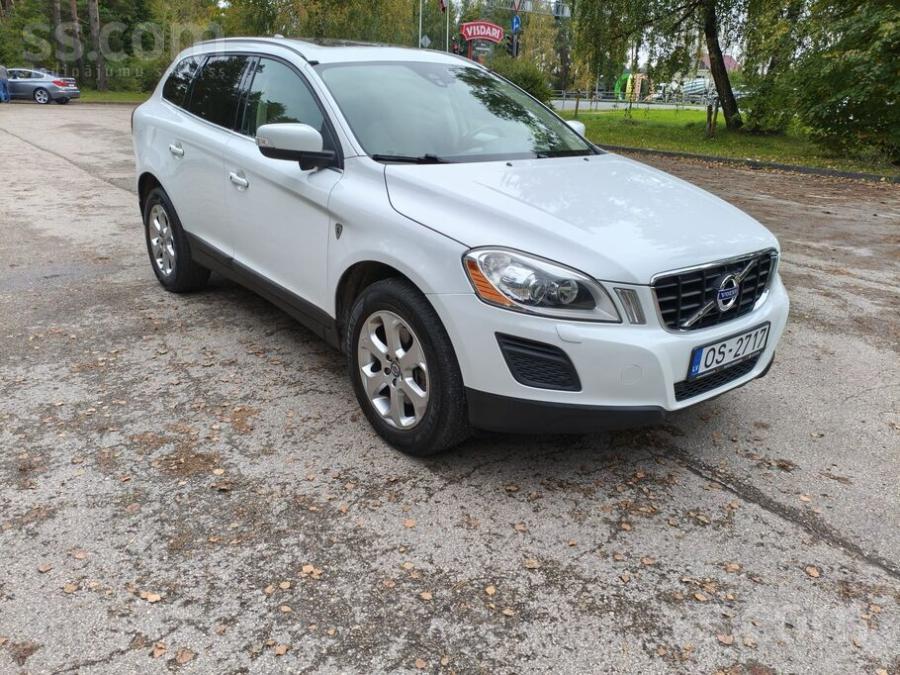 White Volvo XC60 2013 in Riga, with an engine capacity of 3.20 L and mileage of 178 thousand km for 10900 €, photo 1 on AUTOMOTO.COM.LV