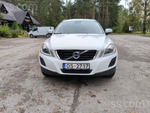 White Volvo XC60 2013 in Riga, with an engine capacity of 3.20 L and mileage of 178 thousand km for 10900 €, photo 10 on AUTOMOTO.COM.LV