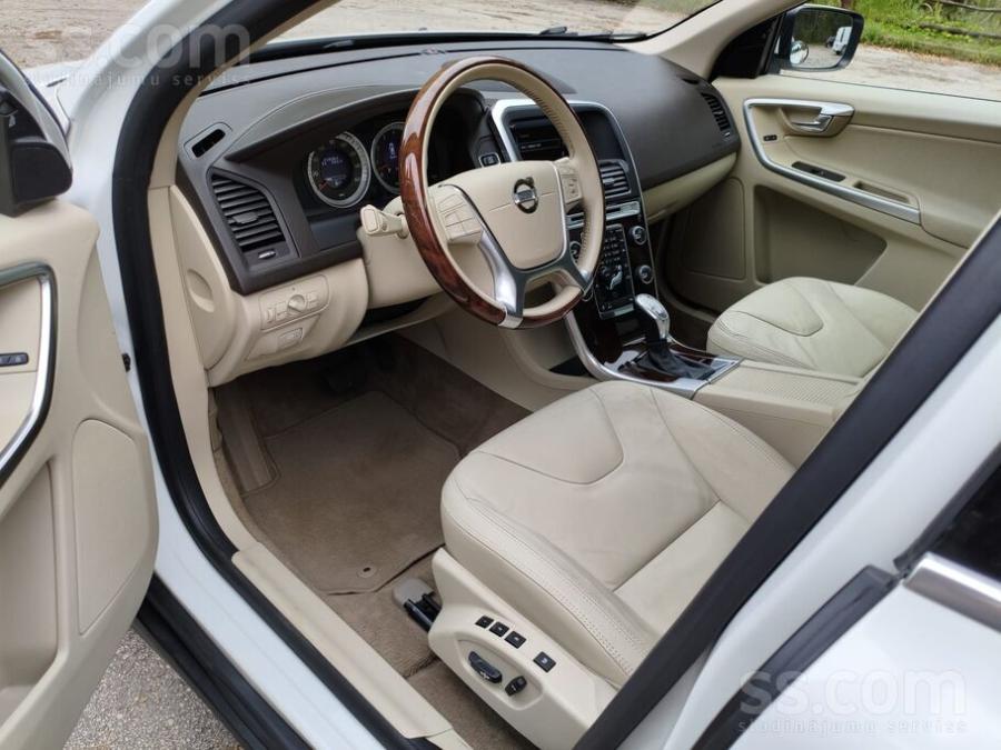 White Volvo XC60 2013 in Riga, with an engine capacity of 3.20 L and mileage of 178 thousand km for 10900 €, photo 15 on AUTOMOTO.COM.LV