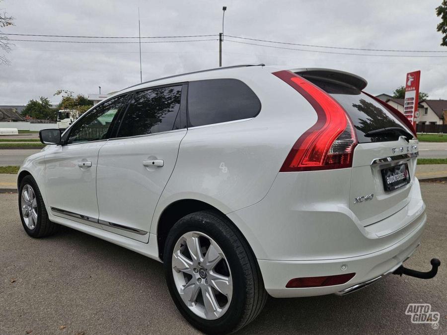 Balts Volvo XC60 2013 Šauļi, ar dzinēja tilpumu 2.40 L un nobraukumu 207 tūkst. km par 13950 €, foto 6 vietnē AUTOMOTO.COM.LV