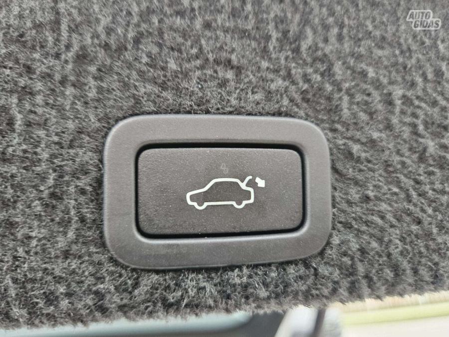 Balts Volvo XC60 2013 Šauļi, ar dzinēja tilpumu 2.40 L un nobraukumu 207 tūkst. km par 13950 €, foto 31 vietnē AUTOMOTO.COM.LV