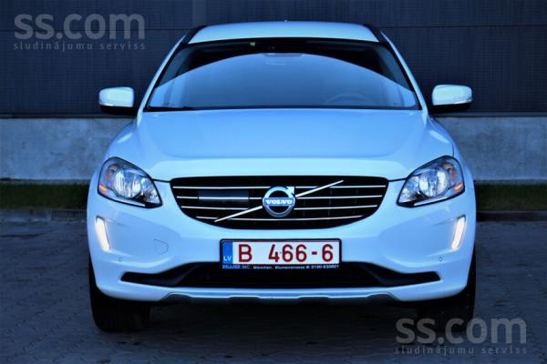 White Volvo XC60 2014 in Riga, with an engine capacity of 2.40 L and mileage of 228 thousand km for 6300 €, photo 1 on AUTOMOTO.COM.LV