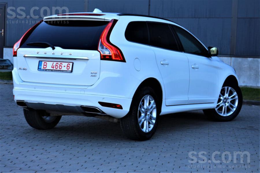 White Volvo XC60 2014 in Riga, with an engine capacity of 2.40 L and mileage of 228 thousand km for 6300 €, photo 5 on AUTOMOTO.COM.LV