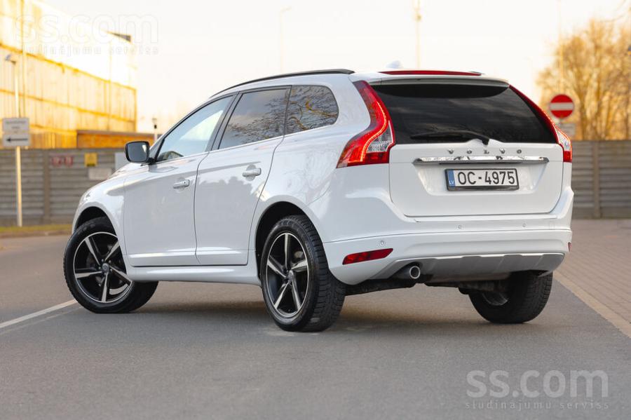 White Volvo XC60 2014 in Jelgava, with an engine capacity of 2.00 L and mileage of 0 thousand km for 10950 €, photo 2 on AUTOMOTO.COM.LV