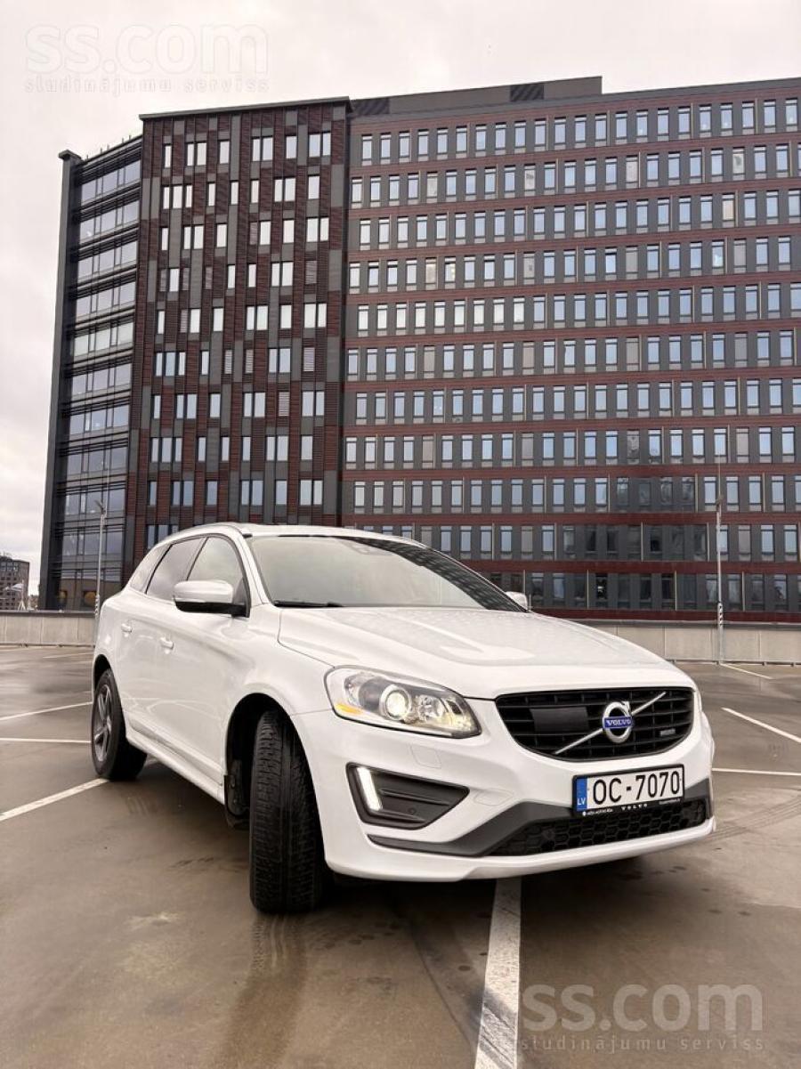 White Volvo XC60 2014 in Riga, with an engine capacity of 2.00 L and mileage of 260 thousand km for 13600 €, photo 5 on AUTOMOTO.COM.LV