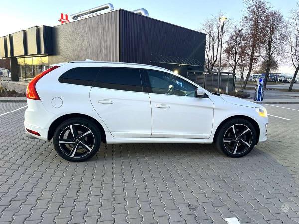 Balts Volvo XC60 2014 Kauņa, ar dzinēja tilpumu 2.40 L un nobraukumu 193 tūkst. km par 12750 €, foto 8 vietnē AUTOMOTO.COM.LV