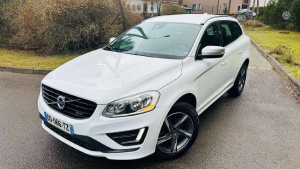 White Volvo XC60 2014 in Vilnius, with an engine capacity of 1.98 L and mileage of 251 thousand km for 11700 €, photo 1 on AUTOMOTO.COM.LV