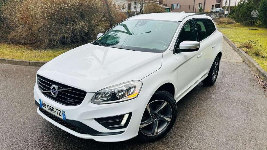Balts Volvo XC60 2014 Viļņa, ar dzinēja tilpumu 1.98 L un nobraukumu 251 tūkst. km par 11700 €, foto 1 vietnē AUTOMOTO.COM.LV