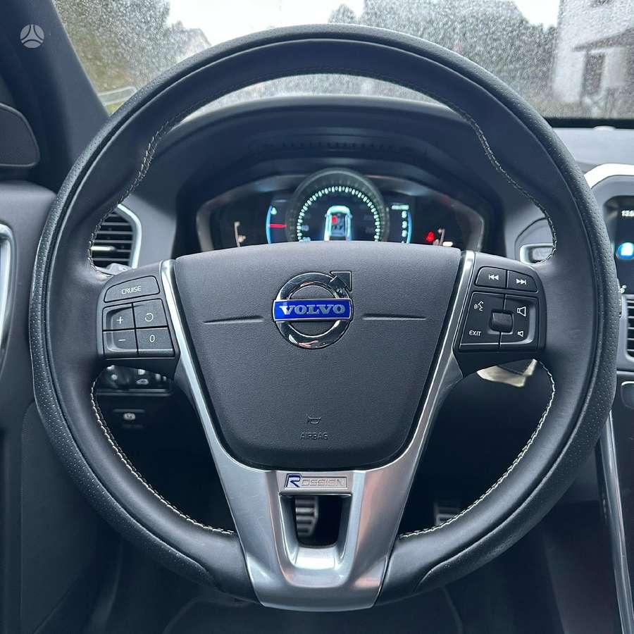 Balts Volvo XC60 2014 Viļņa, ar dzinēja tilpumu 1.98 L un nobraukumu 251 tūkst. km par 11700 €, foto 12 vietnē AUTOMOTO.COM.LV
