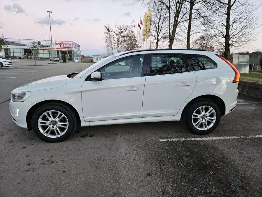 Balts Volvo XC60 2014 Alīta, ar dzinēja tilpumu 1.98 L un nobraukumu 300 tūkst. km par 9499 €, foto 5 vietnē AUTOMOTO.COM.LV