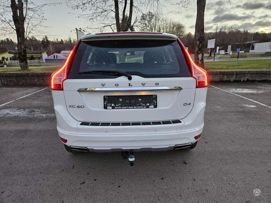 Balts Volvo XC60 2014 Alīta, ar dzinēja tilpumu 1.98 L un nobraukumu 300 tūkst. km par 9499 €, foto 19 vietnē AUTOMOTO.COM.LV