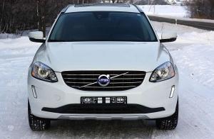 White Volvo XC60 2014 in Kretinga, with an engine capacity of 3.20 L and mileage of 147 thousand km for 10999 €, photo 3 on AUTOMOTO.COM.LV
