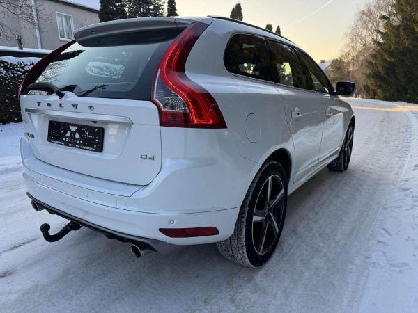 Balts Volvo XC60 2014 Alīta, ar dzinēja tilpumu 1.98 L un nobraukumu 234 tūkst. km par 11850 €, foto 9 vietnē AUTOMOTO.COM.LV