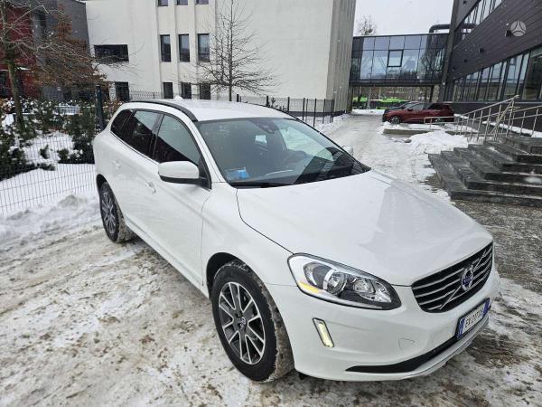 White Volvo XC60 2014 in Kaunas, with an engine capacity of 1.97 L and mileage of 160 thousand km for 12700 €, photo 8 on AUTOMOTO.COM.LV